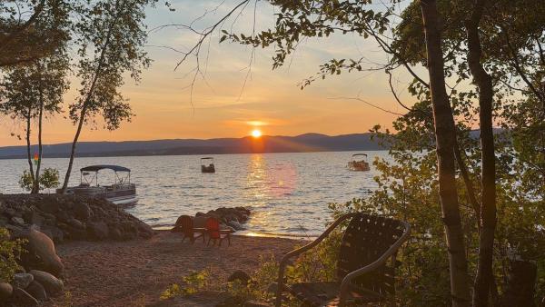 Great Sacandaga Sunset House Lake Access - Gloversville, NY
