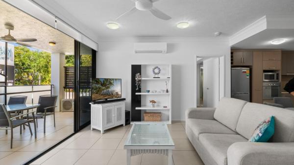 Spacious Dual-key Resort Stay At Palm Cove - 棕櫚灣