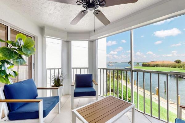 A Thousand Welcomes - Marco Island, FL