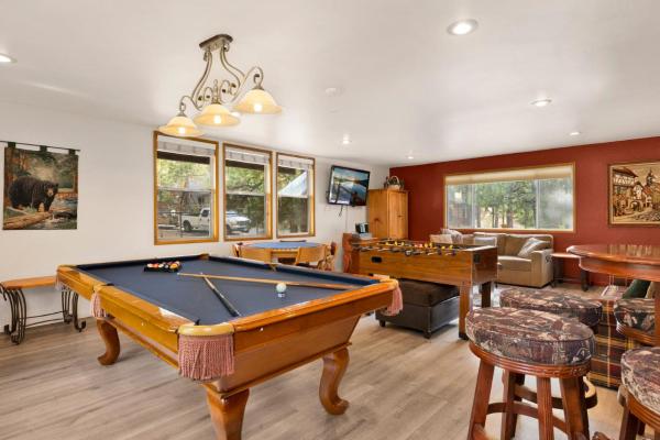 Mountain Getaway Near Snow Summit 4br • 3.5ba • Game Room - Big Bear Lake, CA