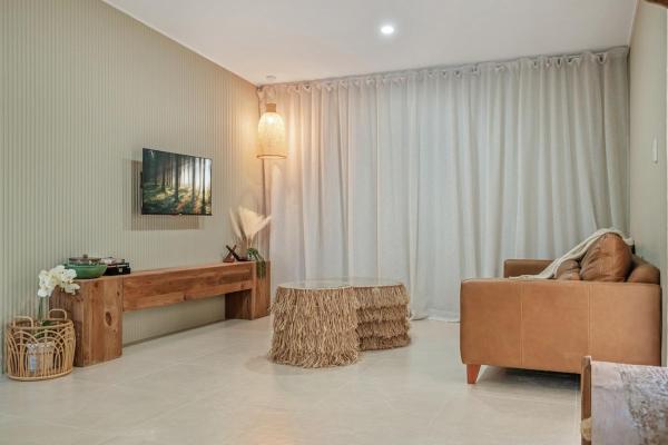 Stone And Hedge - Gympies Southside - The Palms