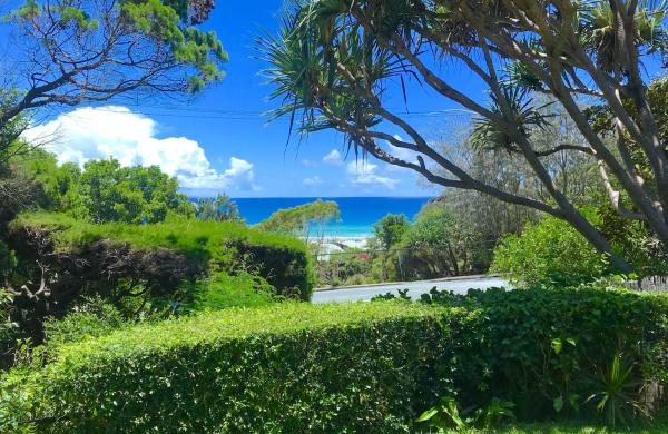 Mclean's House At Cylinder Beach - North Stradbroke Island