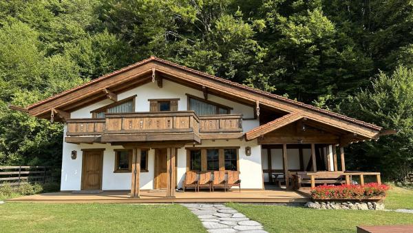 Azimut Chalet - Peștera