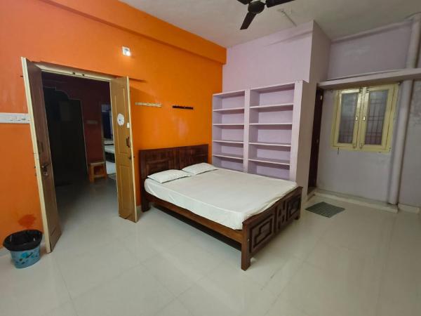 Vidhathri Homestay - Tirupati
