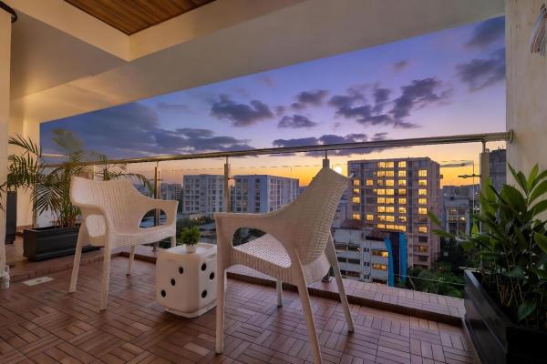 Spacious 3 Bedroom Apartment At Kalina, Santacruz East 5 Mins From Bandra Kurla Complex - Mumbai