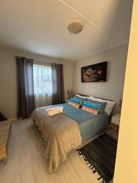 1 Bed Apartment Near Beach, Restaurants And Shops - Parklands