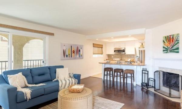 Modern 2 Bedroom Retreat Near Beach And Downtown - 雷東多海灘