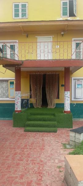 Walk In To Mountains - Srinagar