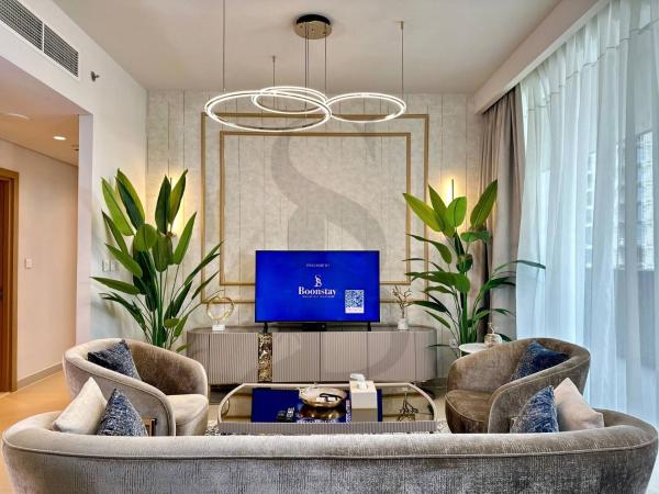 Amazing Water View Luxury 2 Br Prime Location - Sharjah