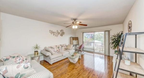 Coastal One Bedroom Retreat Near Hermosa Beach - Torrance, CA