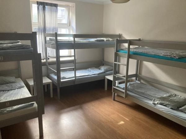 Montecristo Hostel - Near Train Station - Krakow