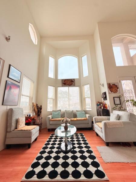 Serenity Room - Pasadena, CA
