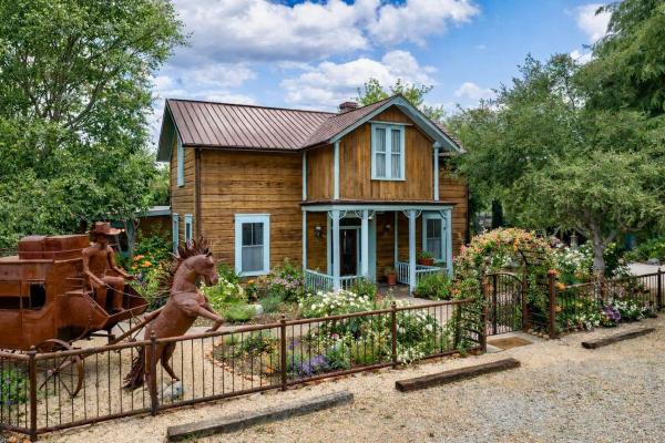 1882 Heritage House Porches, Gardens & Bali Bed - Cambria Winery, Santa Maria