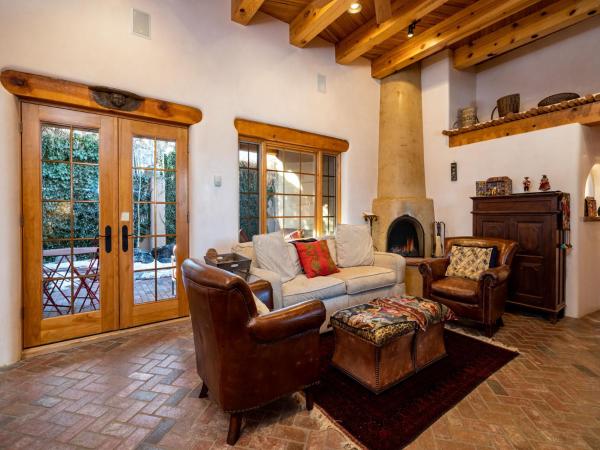 Casa Sin Nombre - Santa Fe, NM