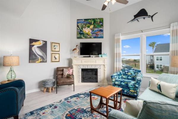 Birds I View - Bayside, TX