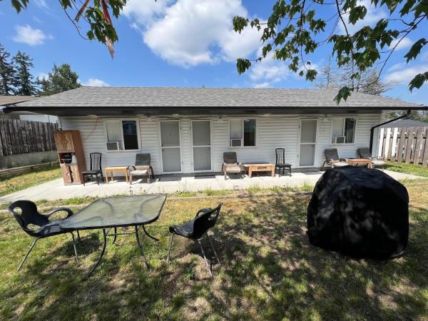 Guest Suite Private Retreat For 2 Guests With Ac - 4 Units Available - Abbotsford