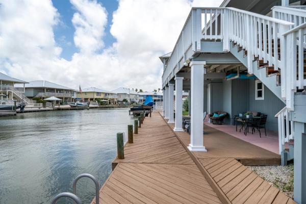 Edgewater Escape - Rockport, TX