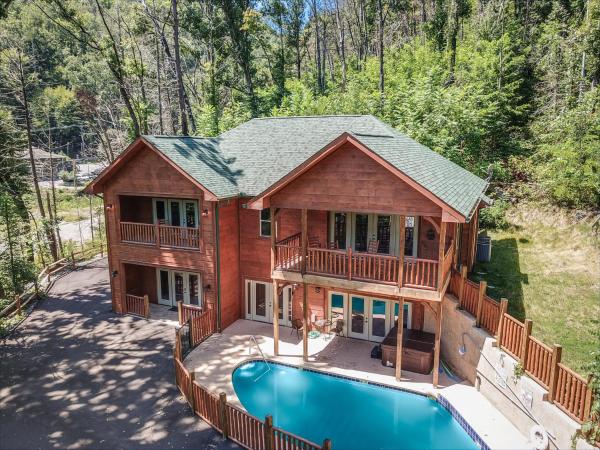 Smoky Mountain Splash - Gatlinburg, TN