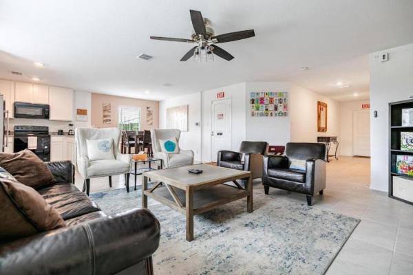 4bd 2.5bth 8 Guests Pet Friendly - Dallas, TX