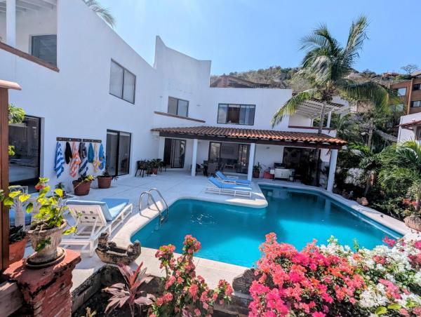 Villa Colina - Zihuatanejo