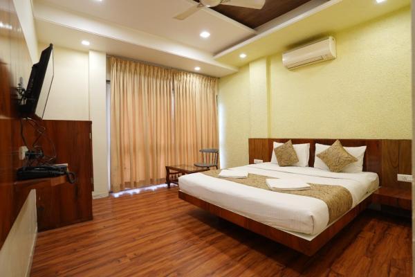 Hotel Madhuri Executive - Kolhapur