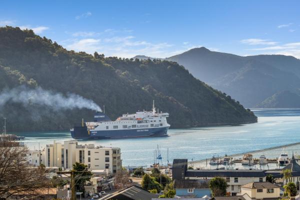 Sea-renity Picton, Apt A - Picton, New Zealand
