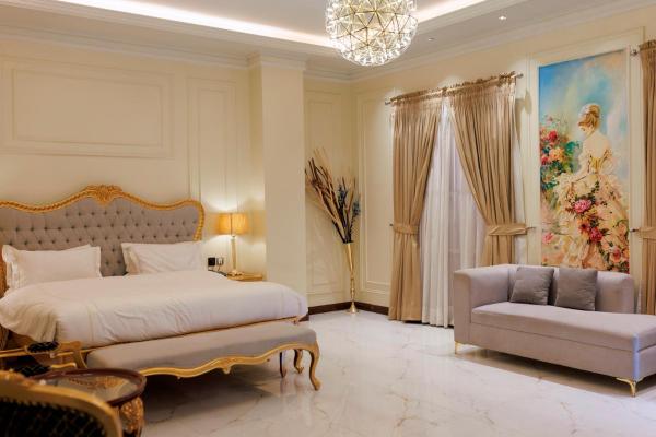 Le Aura Grand Hotel - Lahore
