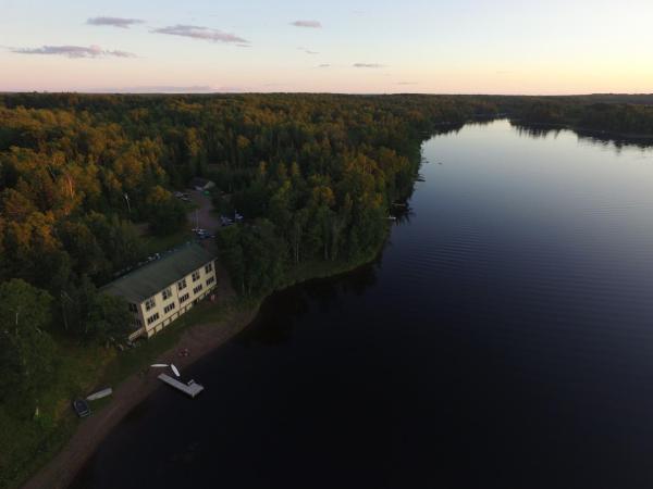 Hanging Horn Lakeside Resort - Minnesota