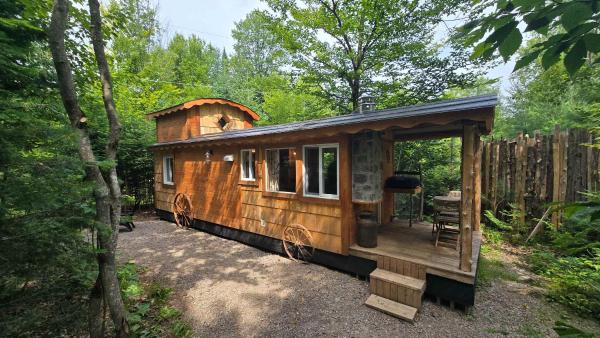 Waterfront Glamping - La Nomade - Québec