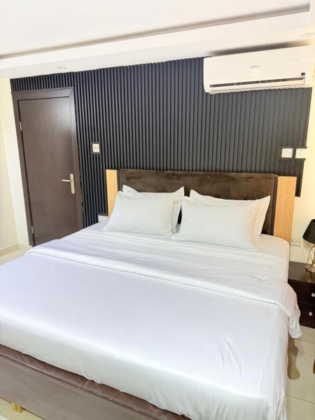 Floyd Msquare Hotel - Lagos