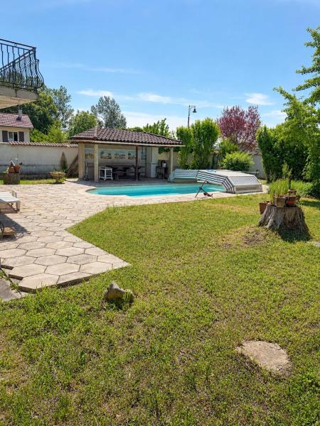 Appartement Indépendant Avec Piscine 6 Pers Eurexpo & Groupama - Lyon-Saint Exupéry Airport (LYS)