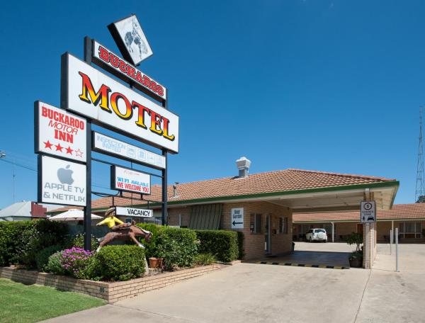 Buckaroo Motor Inn - Warwick