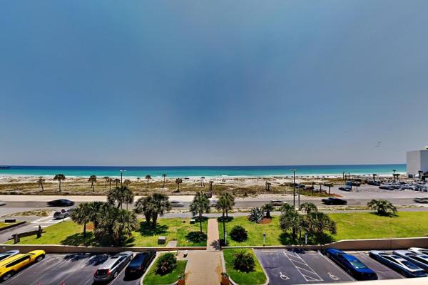 Sabine Yacht & Racquet #5f - Pensacola Beach, FL