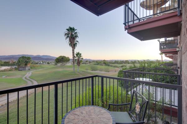 Lake Havasu Getaway W/ Golf Course & Lake Views! - Arizona