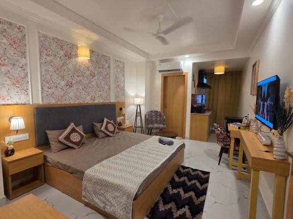 Home & Lush Living - Gurgaon