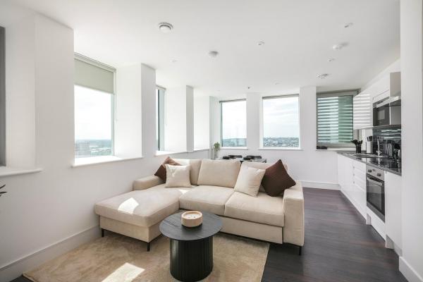 Bright & Modern 2bd 2bath - Sleeps 6 - Tube - Wifi - Londen