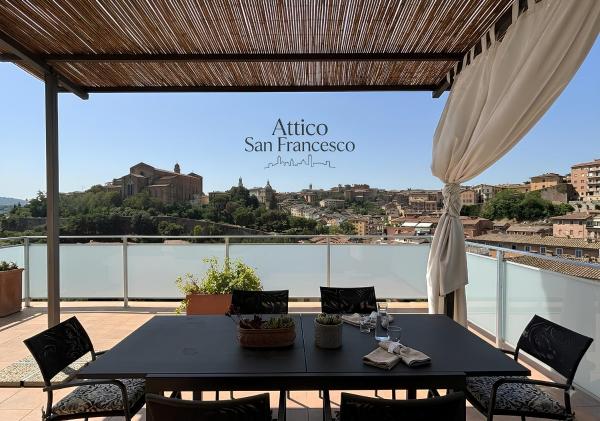 Attico San Francesco - シエナ
