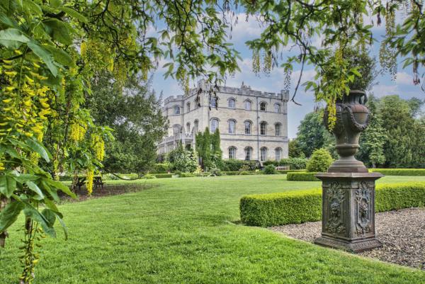 The Castle By Group Retreats - Northumberland