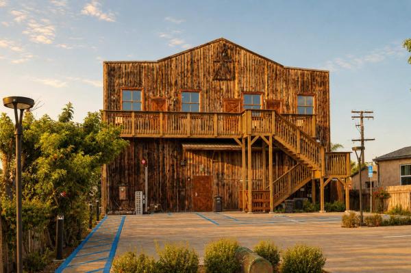 Close To Restaurants Old Town Barnhouse Studio - San Diego Airport (SAN)