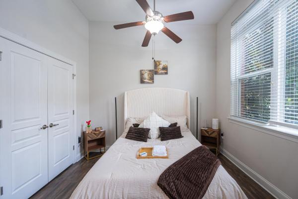Elevated Retreat Pool Near Clt Carowinds & Uptown - Belmont, NC