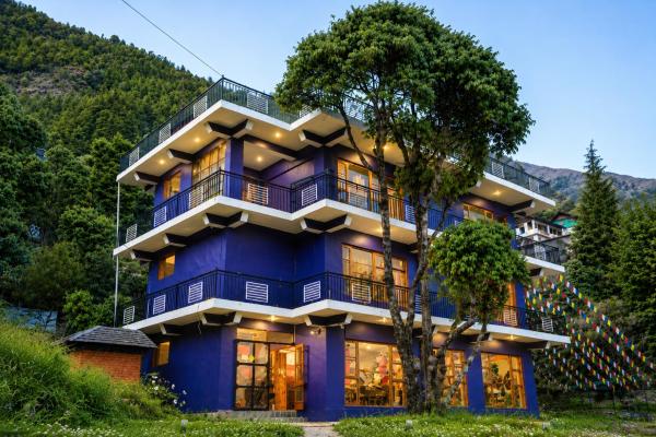 Loopin Mcleodganj - Himachal Pradesh