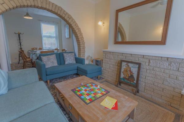 Family Coastal Holiday Home In Hunstanton, Crabpot Cottages - Hunstanton