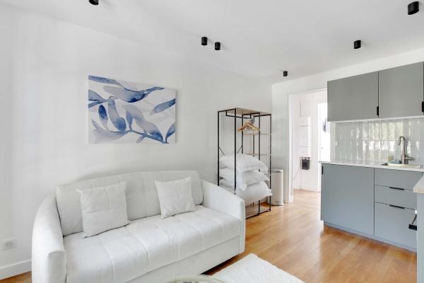 Comfort In Saint-ouen Air-conditioned Apartment - Saint-Ouen