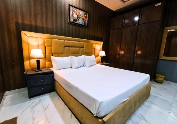 Hotel Royal Comfort - Lahore