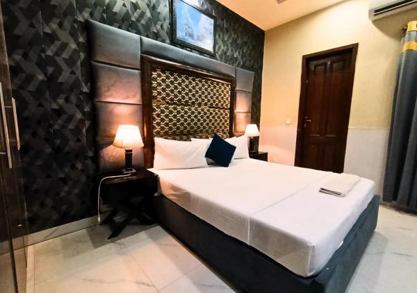 Hotel Royal Comfort - Lahore