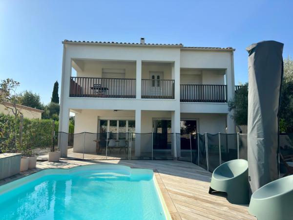 La Villa Des Lavandes - Villa 5 Chambres - 14 Pers - Piscine - Jardin - Clim - Le Crès