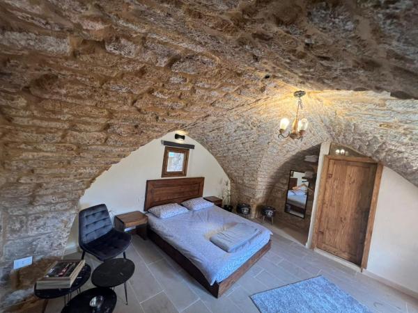 Al Abou Guesthouse - Lebanon