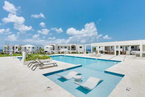 Luxury Condo With Ocean Views & Private Garden - Cayman Islands