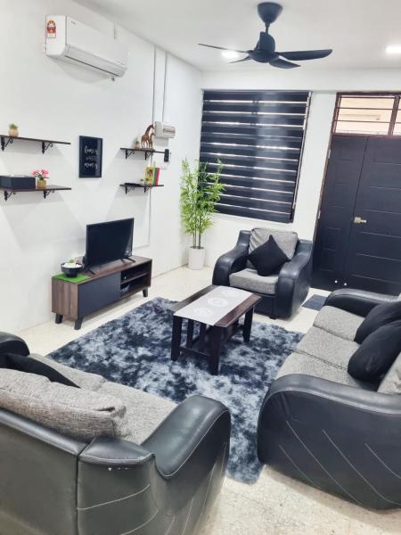 Homestay With Serene Surrounding - Parit Buntar