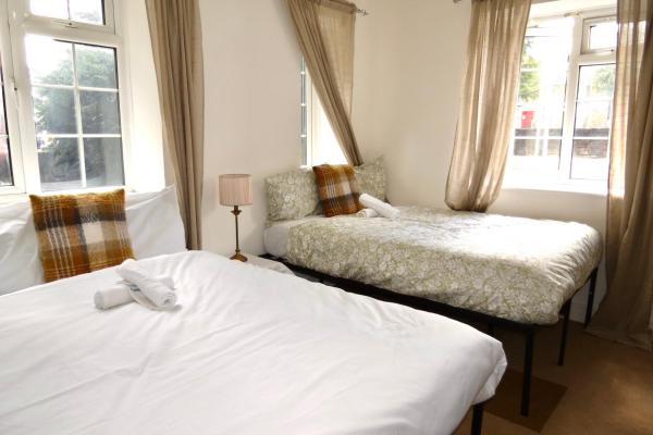 Family 2bed Flat, Ground Floor, Free Parking - Barnet